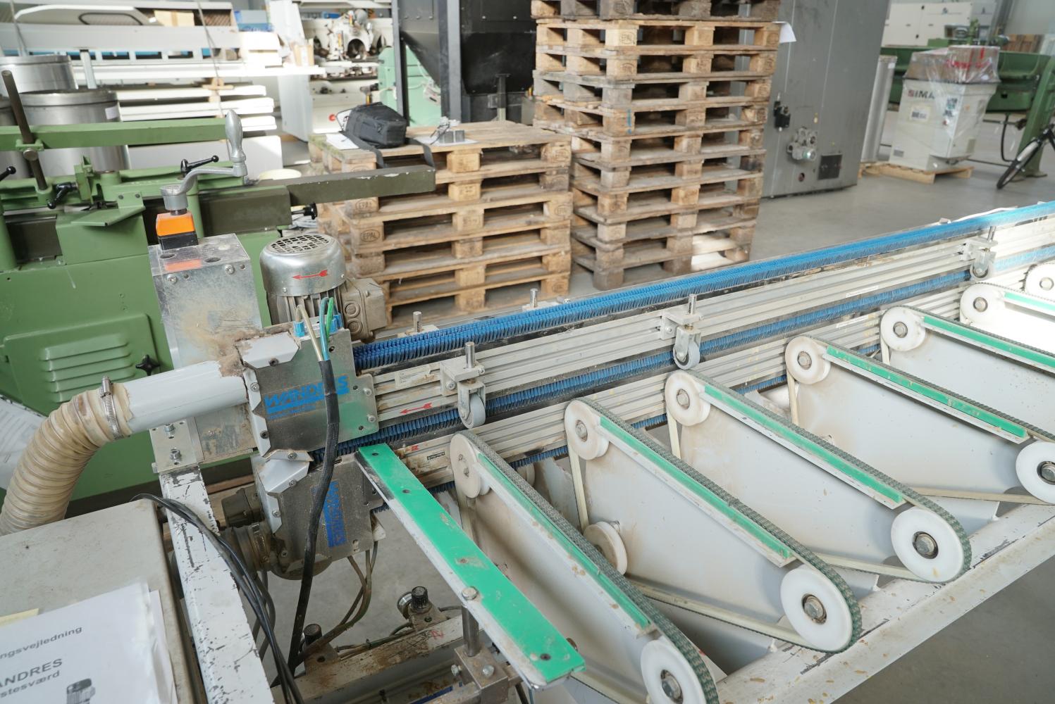 Sword brush - WOOD TEC PEDIA