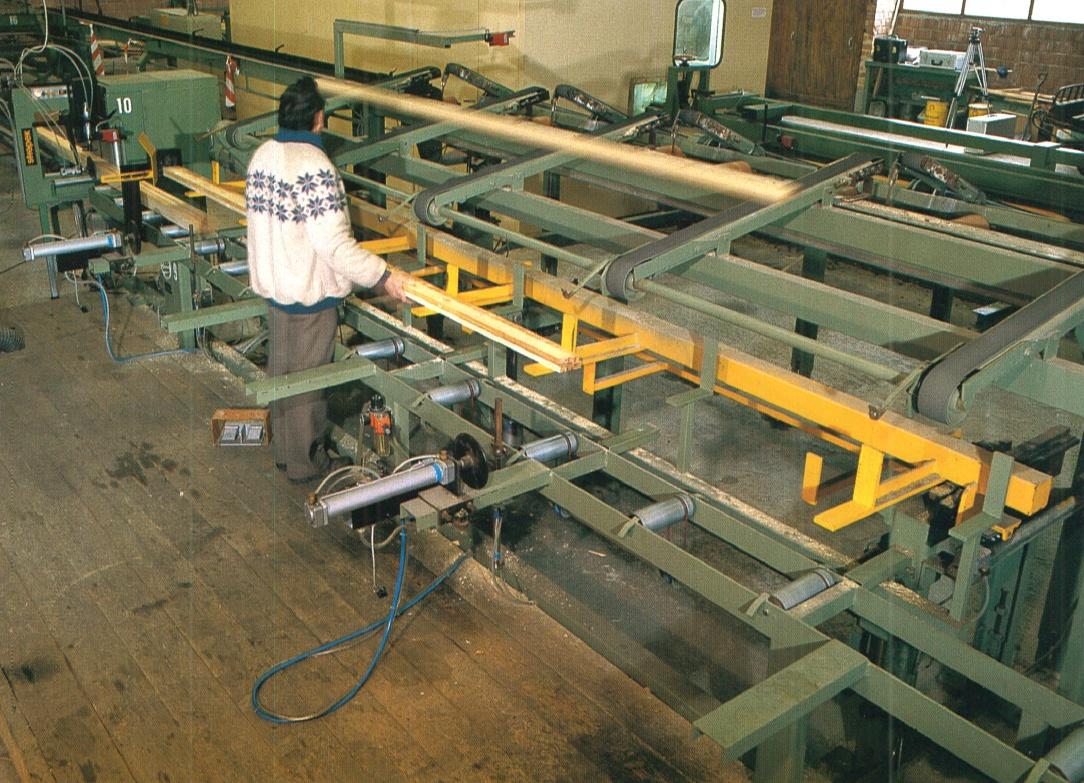 WEINIG Sorting and bundle forming station - WOOD TEC PEDIA